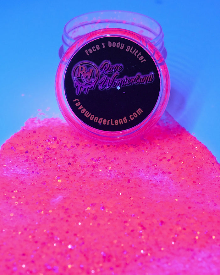 Beauty and Glitter – Rave Wonderland